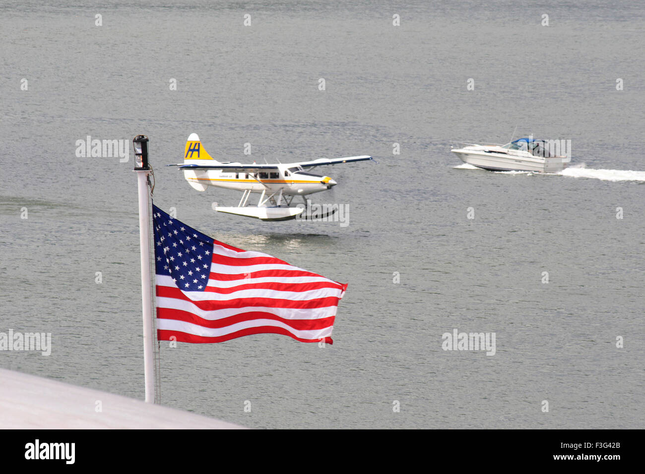 Water aircraft hi-res stock photography and images - Alamy