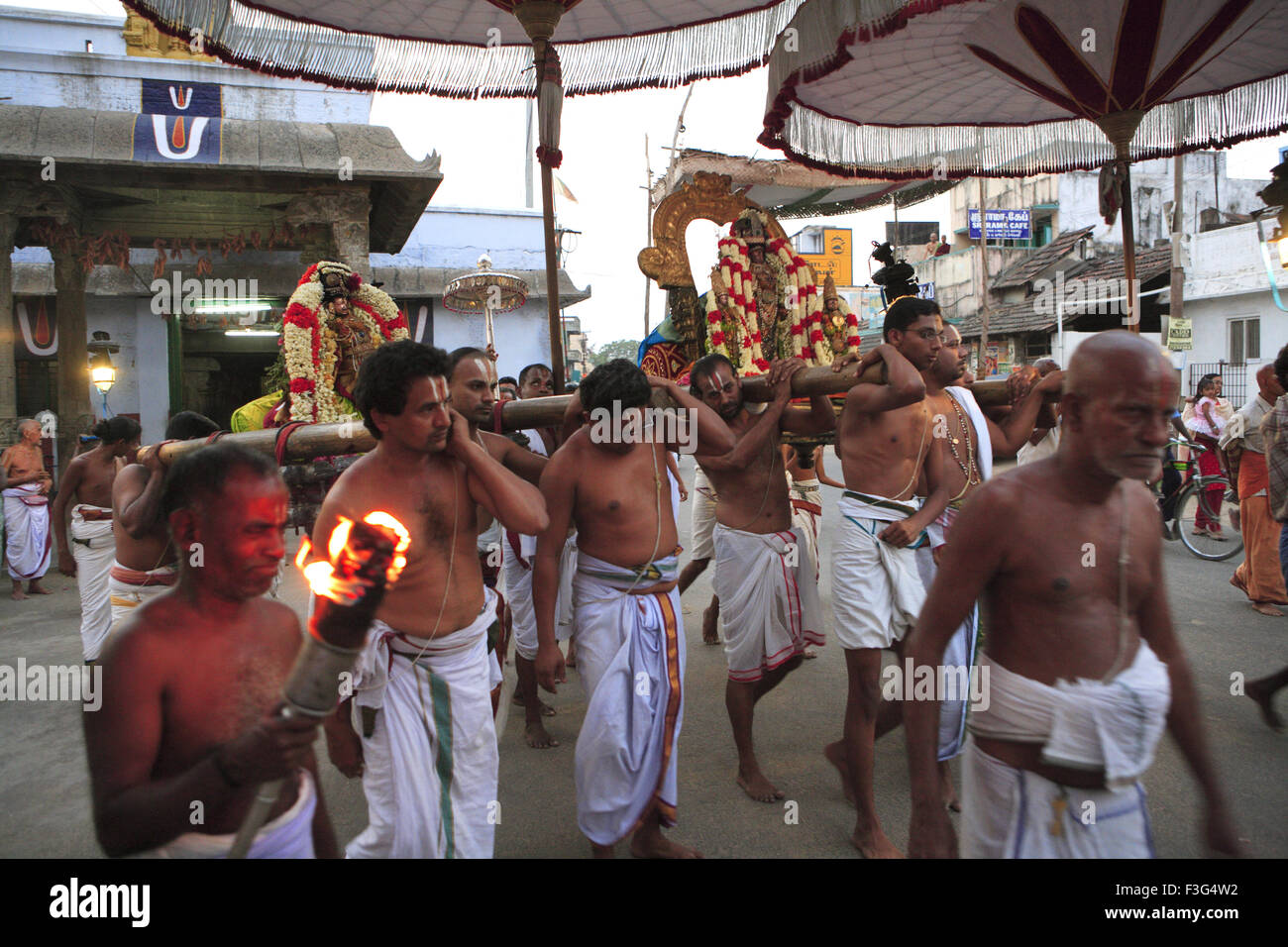 Vaishnav devotees hi-res stock photography and images - Alamy