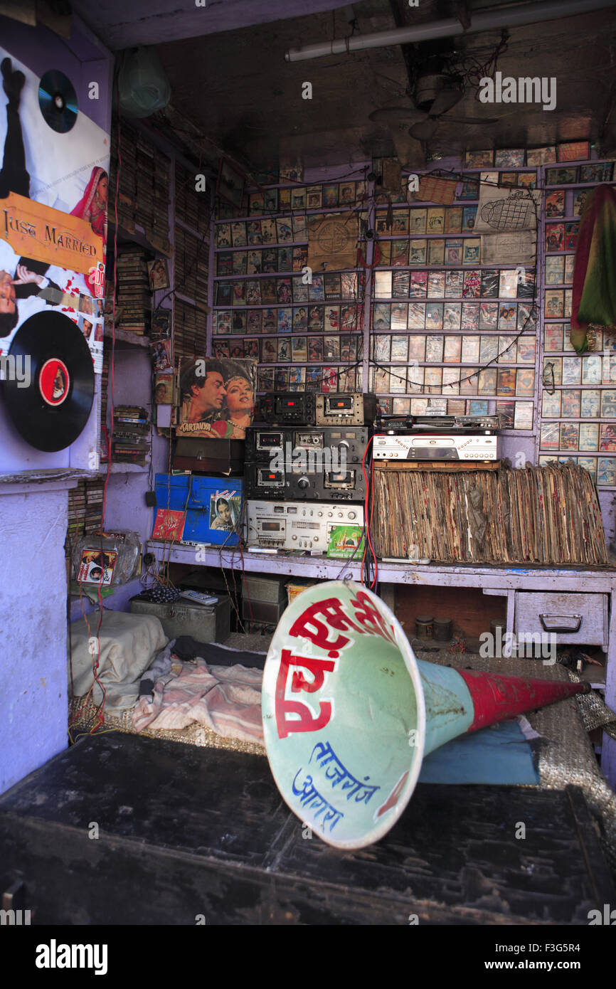 Music shop ; Agra ; Uttar Pradesh ; India , asia Stock Photo - Alamy