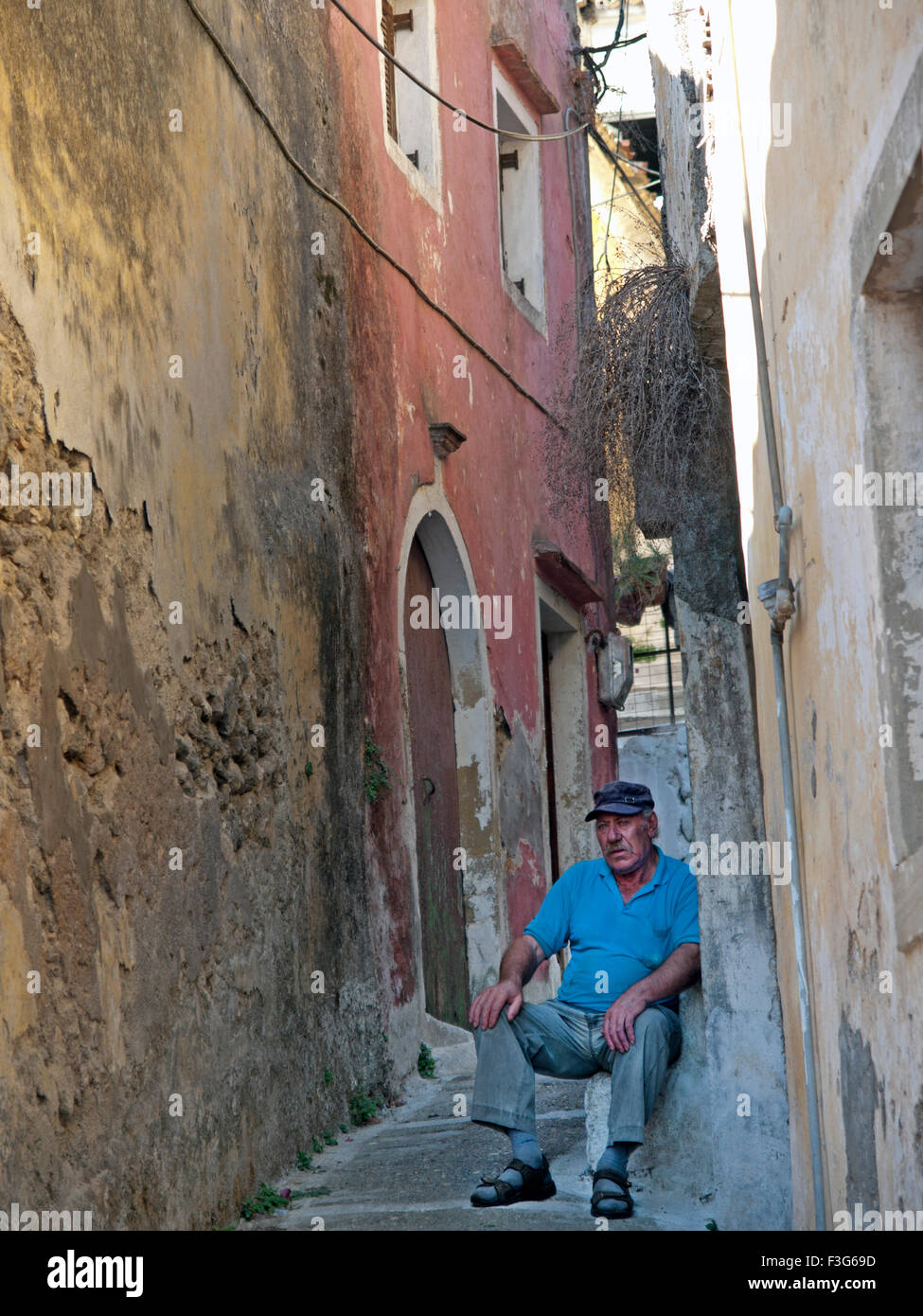 The old mountain village of Sinarades in Corfu Stock Photo - Alamy