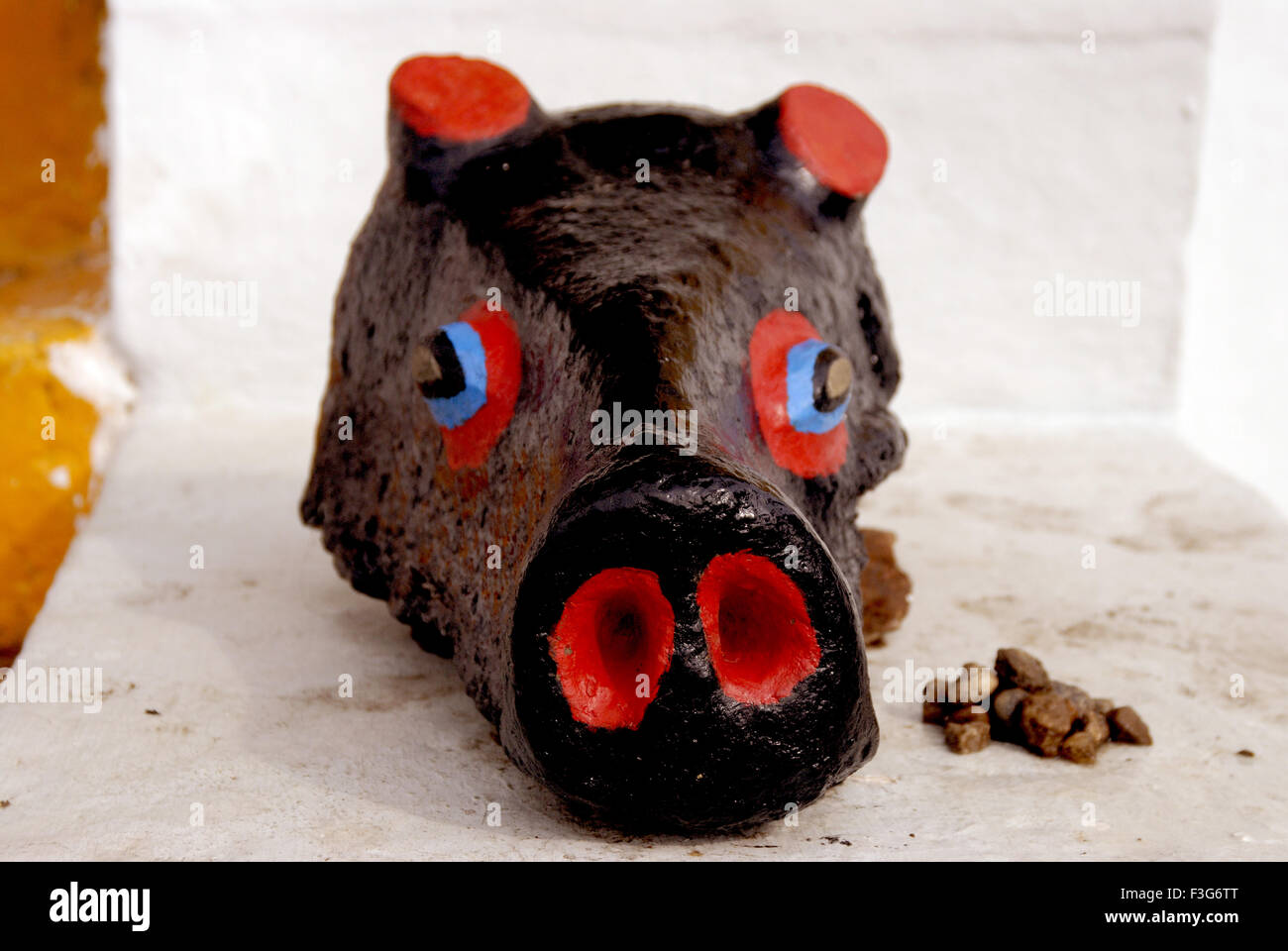 Pig face close up hi-res stock photography and images - Alamy