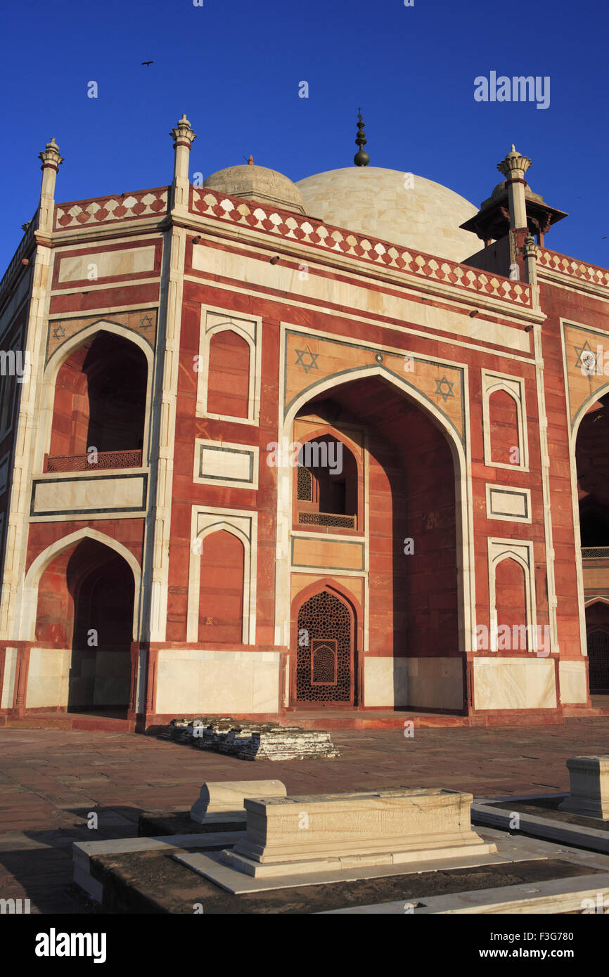 Humayuns tomb 1570 made red sandstone white marble first garden ...