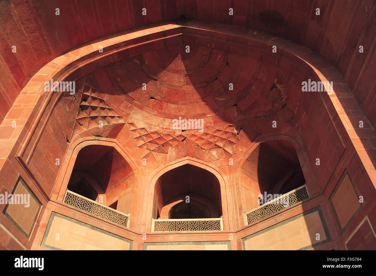 Humayuns tomb 1570 made red sandstone white marble first garden ...