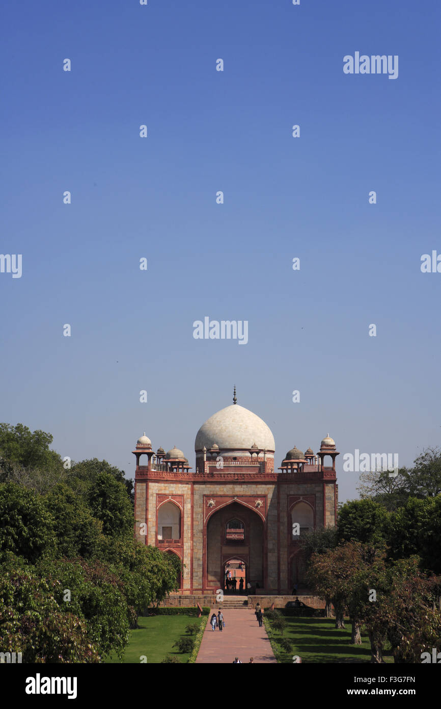 West gate ; main entrance Humayuns tomb 1570 red sandstone white marble ...
