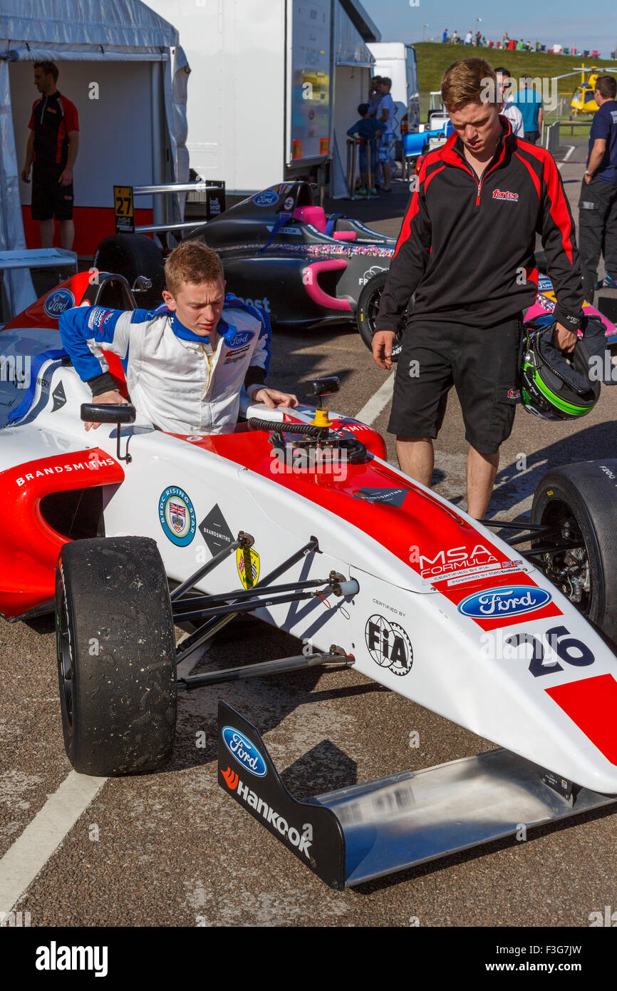 Toby Sowery climbs into his MSA Formula Ford car at the 2015 Snetterton ...