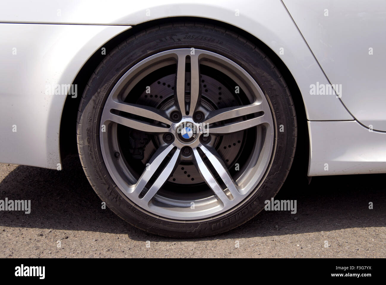 Bmw Wheel And Tyre High Resolution Stock Photography and Images - Alamy