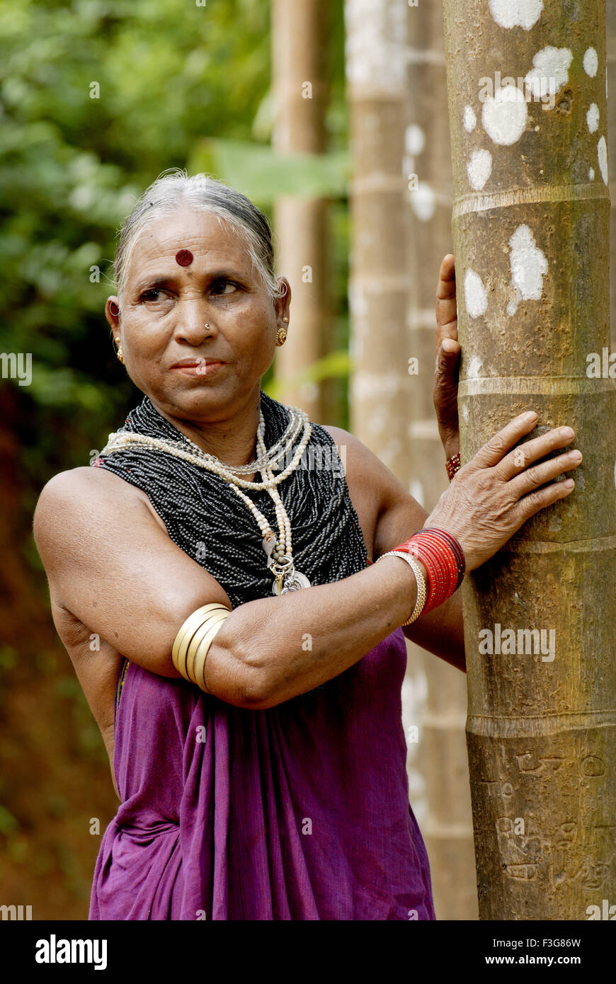 Tribal karnataka woman hi-res stock photography and images - Alamy