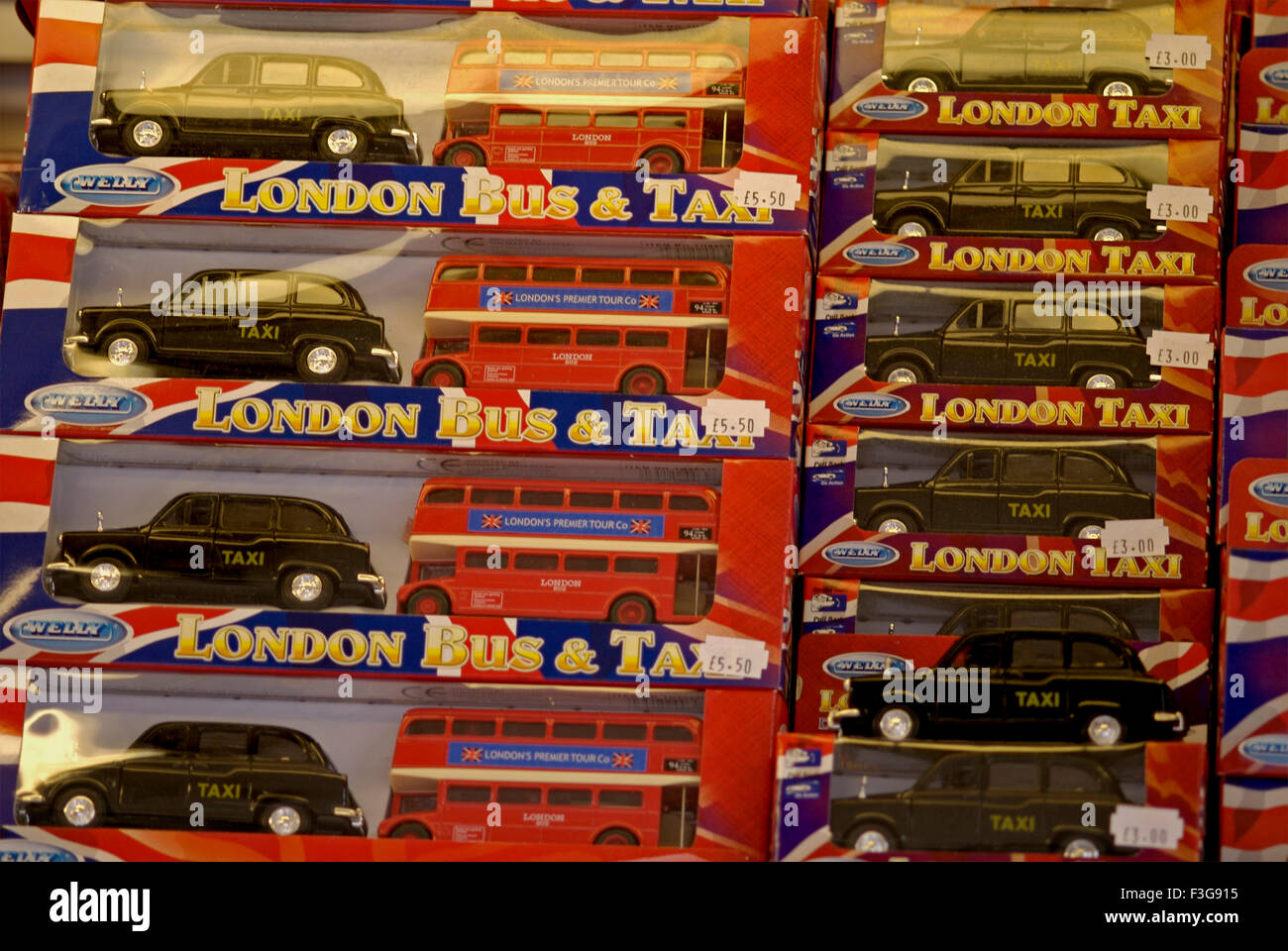 Miniature London Bus Taxi ; Piccadilly Circus ; London ; England ...