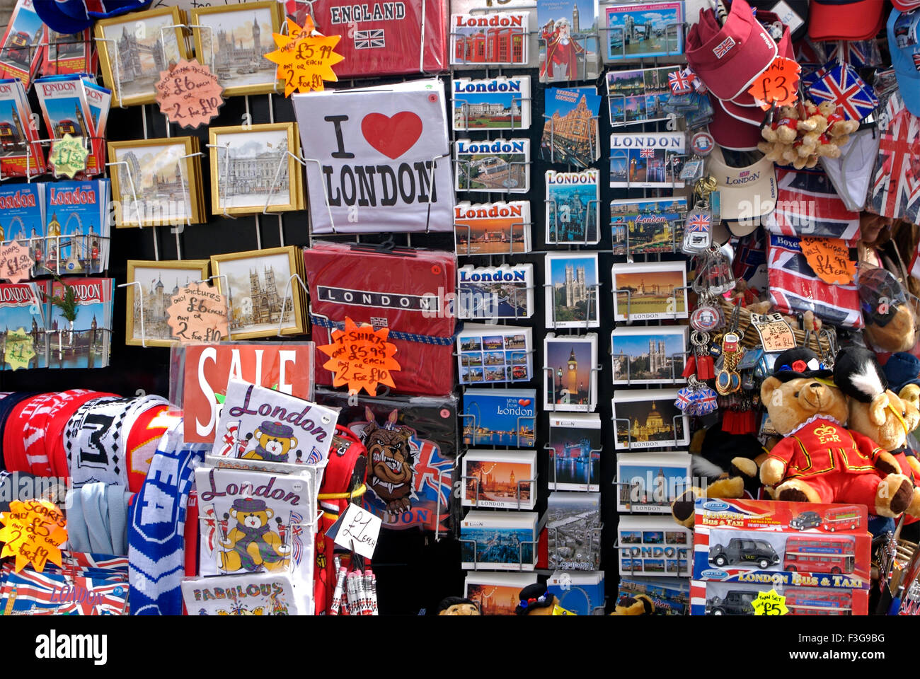Postcards london england hi-res stock photography and images - Alamy