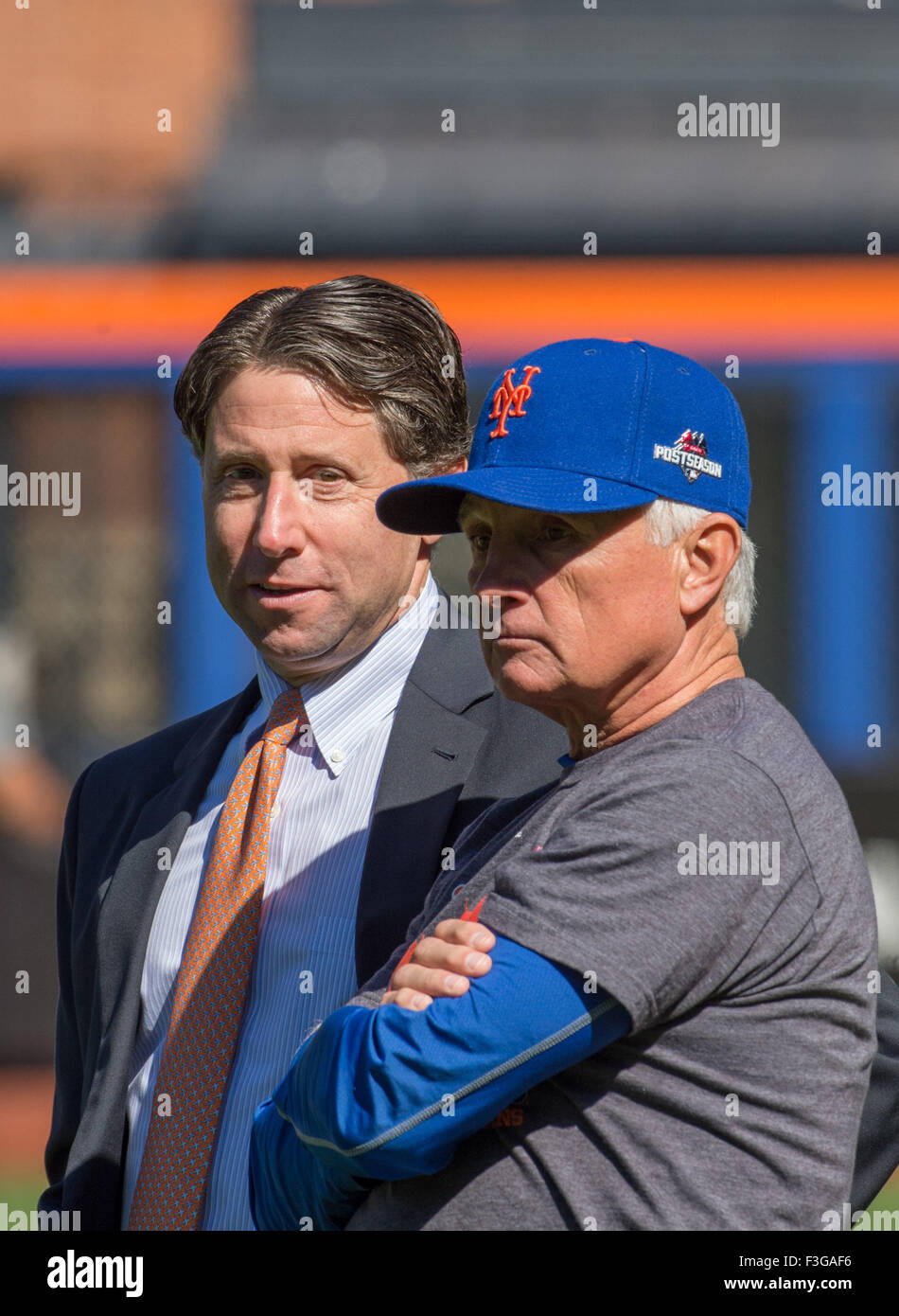 New York, NY, USA. 6th Oct, 2015. COO NY Mets JEFF WILPON, left, and ...