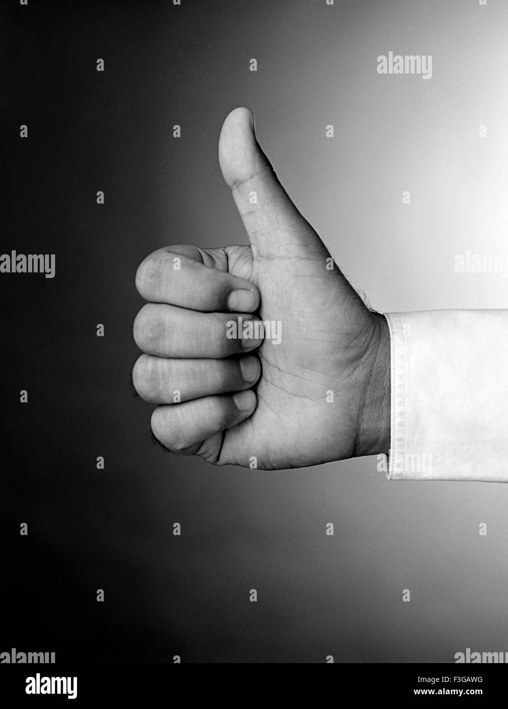 Thumbs Up, thumbs up sign, agree, happy, approve Stock Photo - Alamy