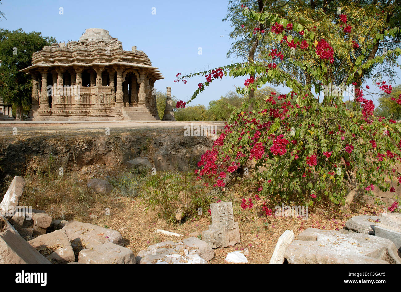 Sun temple ; Modhera ; Gujarat ; India Stock Photo - Alamy