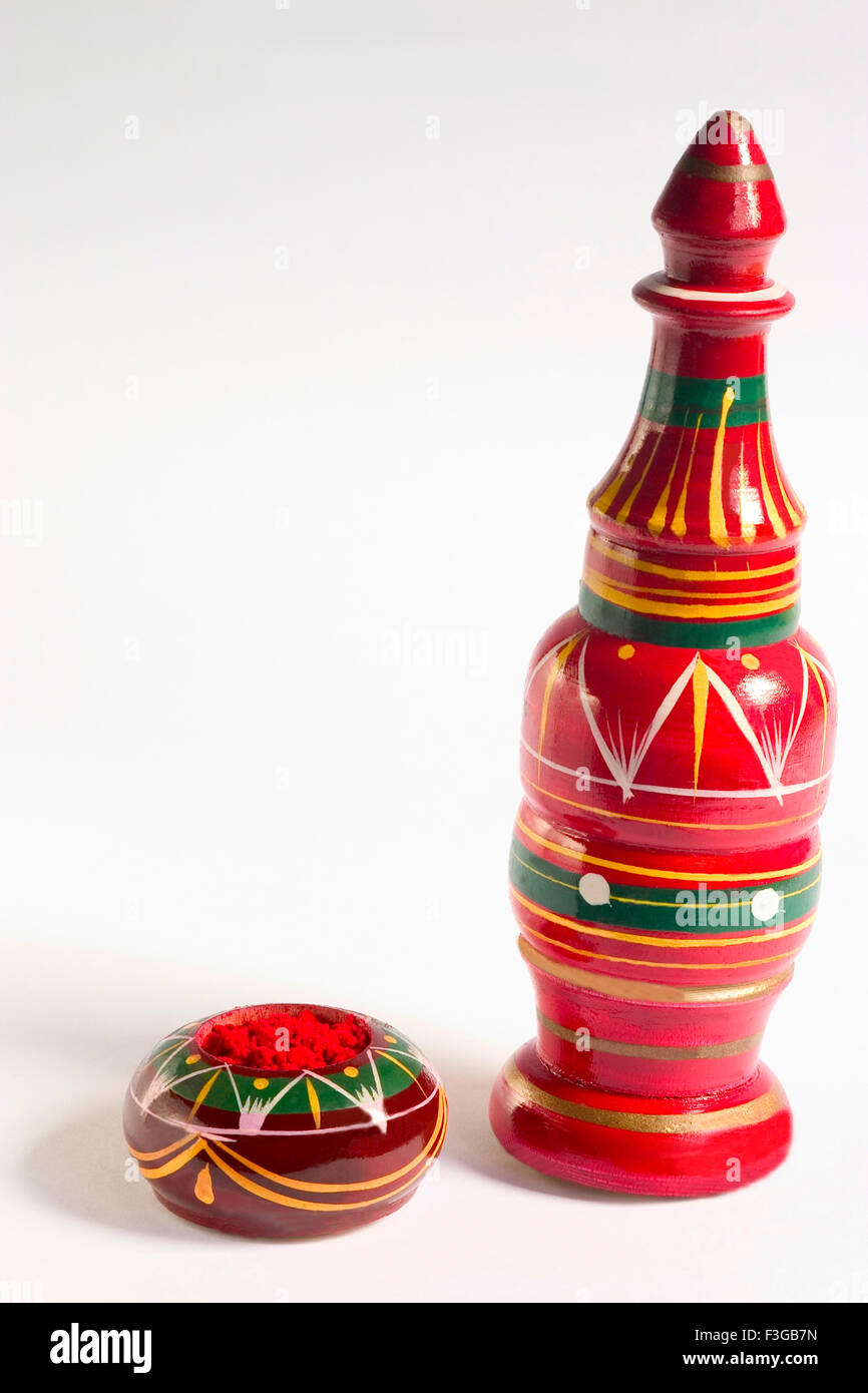 Vermillion powder hi-res stock photography and images - Alamy