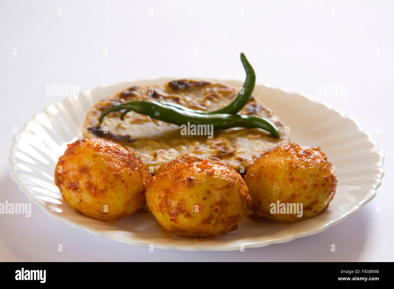 Indian cuisine roti chapatti everyday bread wheat flour green chilli ...