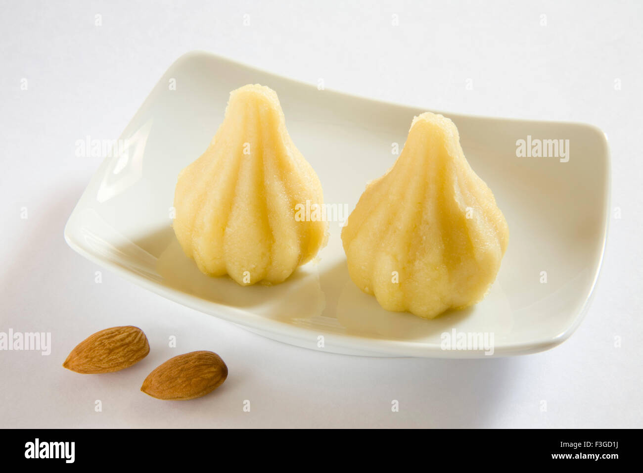 Indian sweet modak hi-res stock photography and images - Alamy