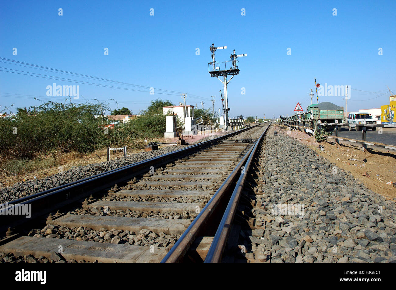 Railway signal railway hi-res stock photography and images - Alamy