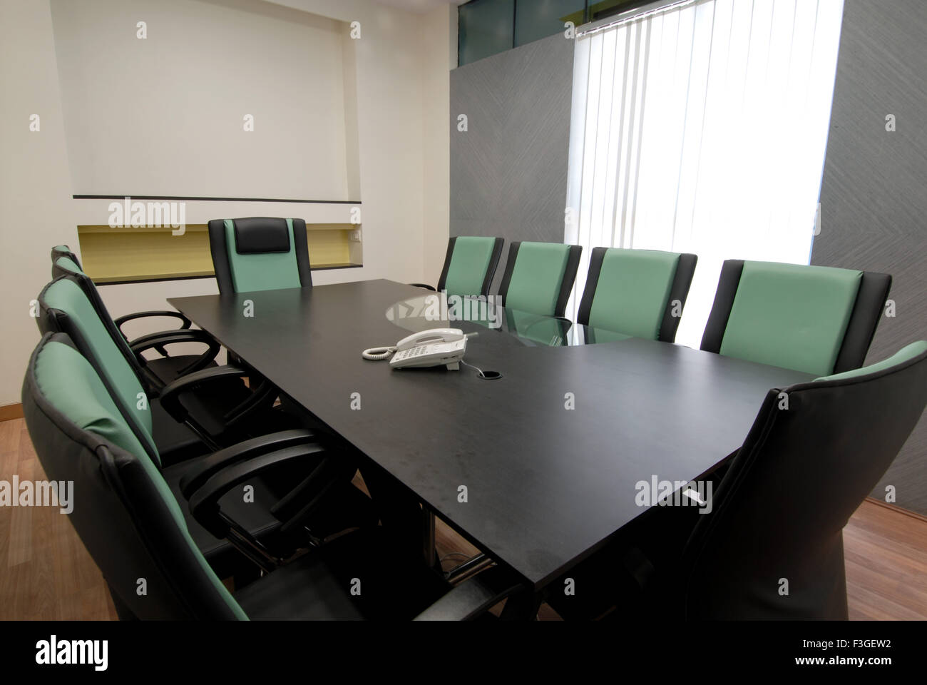 Pharmaceutical Research Laboratry ; lab ; office ; conference room ...