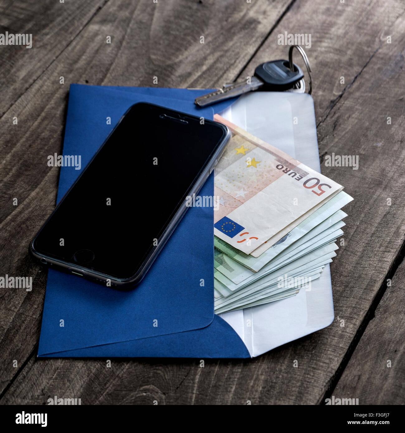 Business envelope hi-res stock photography and images - Alamy