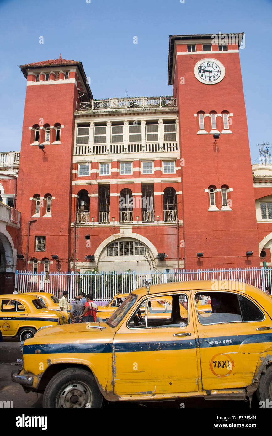 Howrah Railway station ; Calcutta Kolkata ; West Bengal ; India Stock ...