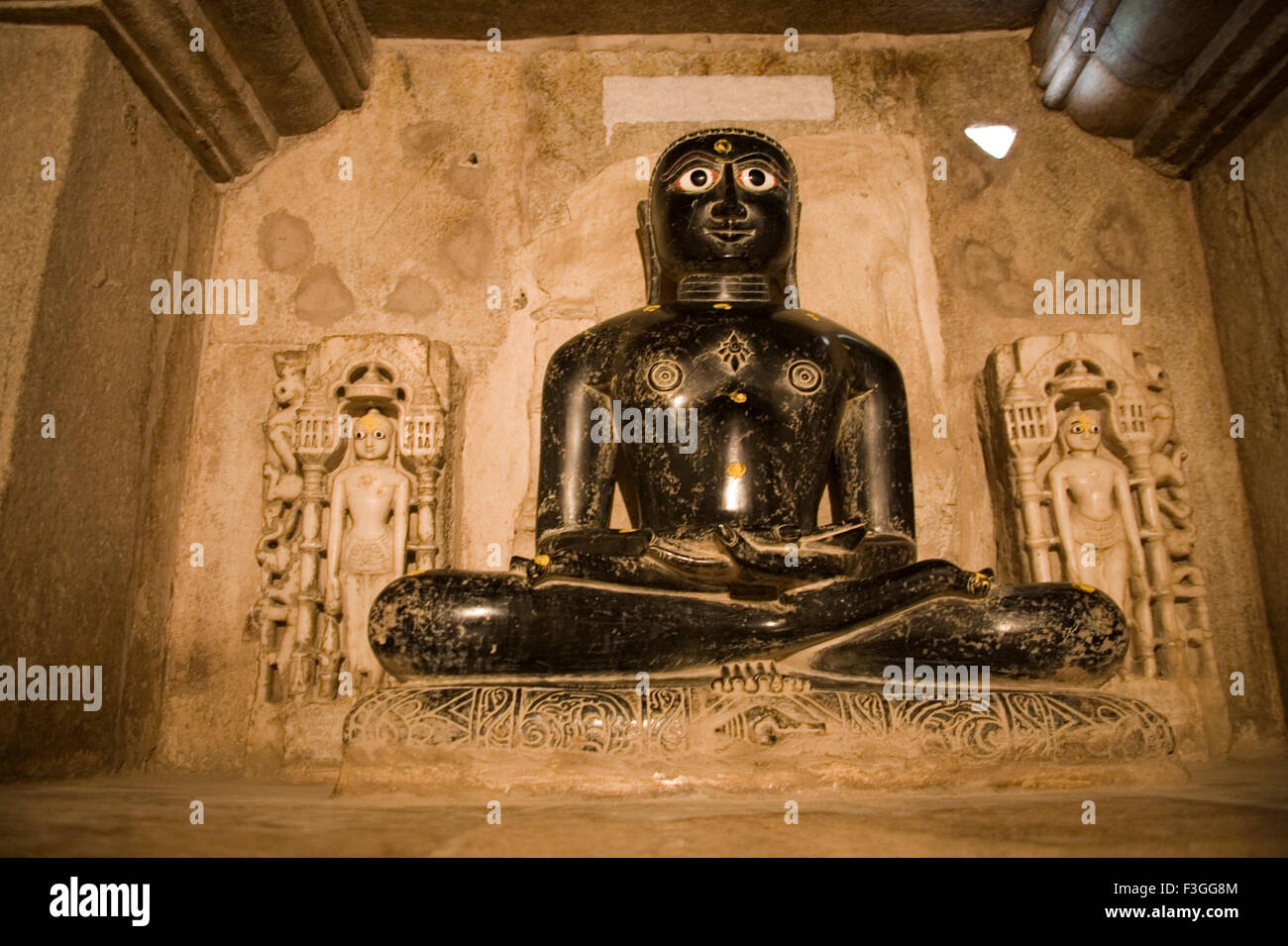 Black marble idol Jain Teerathnkar Meditation padmasan yogic posture ...