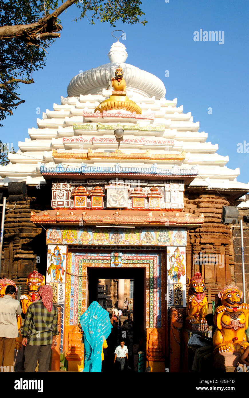 Ling Raja temple of lord Tribhuvaneshwara ; Bhubaneswar ; Orissa ...