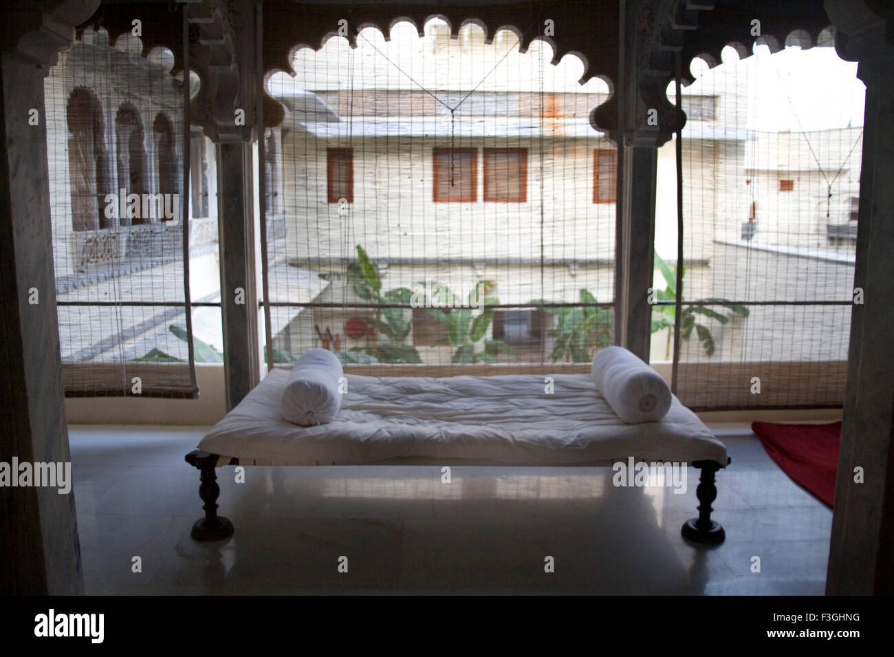 Royal balcony hi-res stock photography and images - Alamy