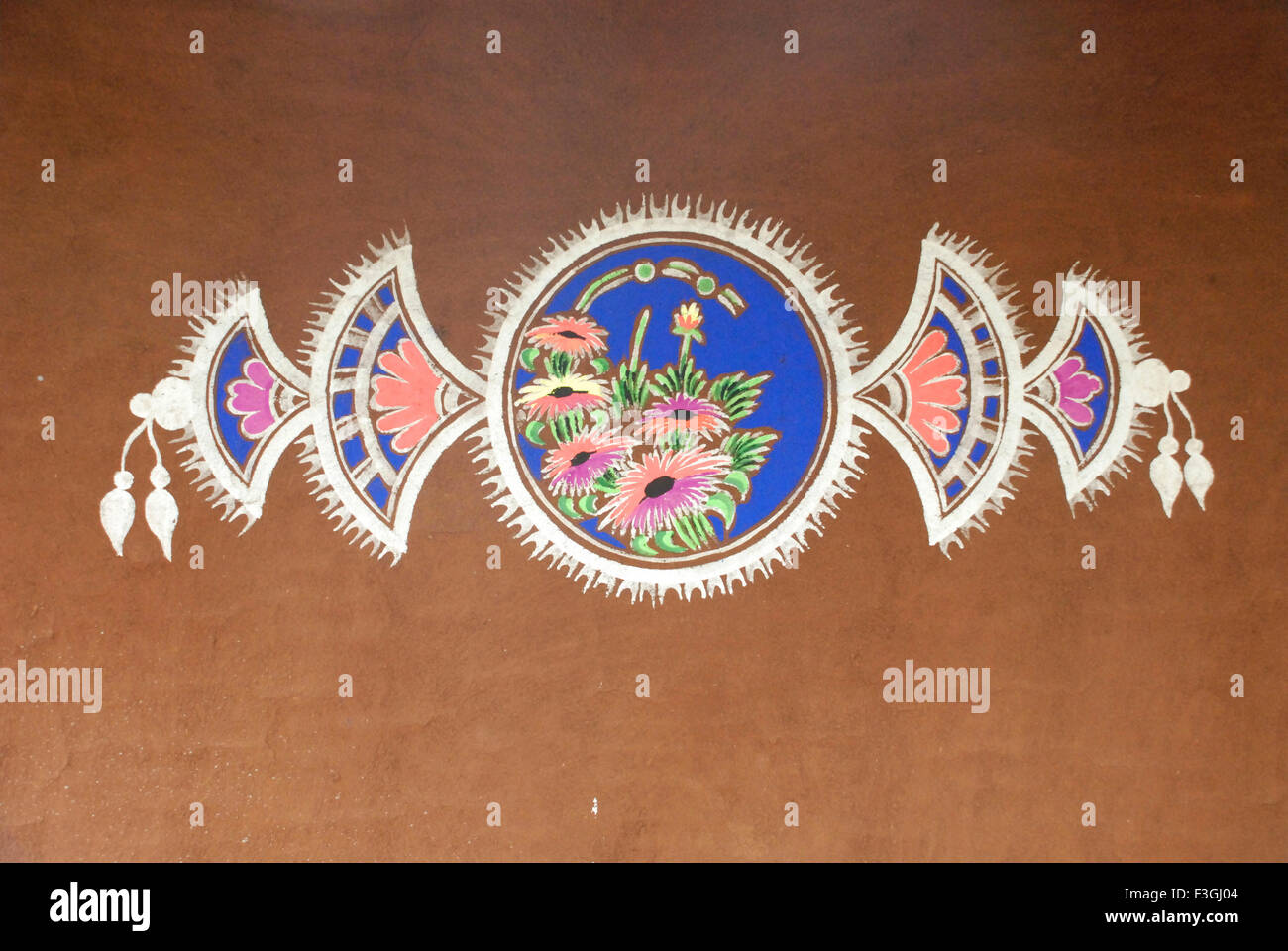 Wall painting daingi house dang ; south Gujarat ; India Stock Photo - Alamy