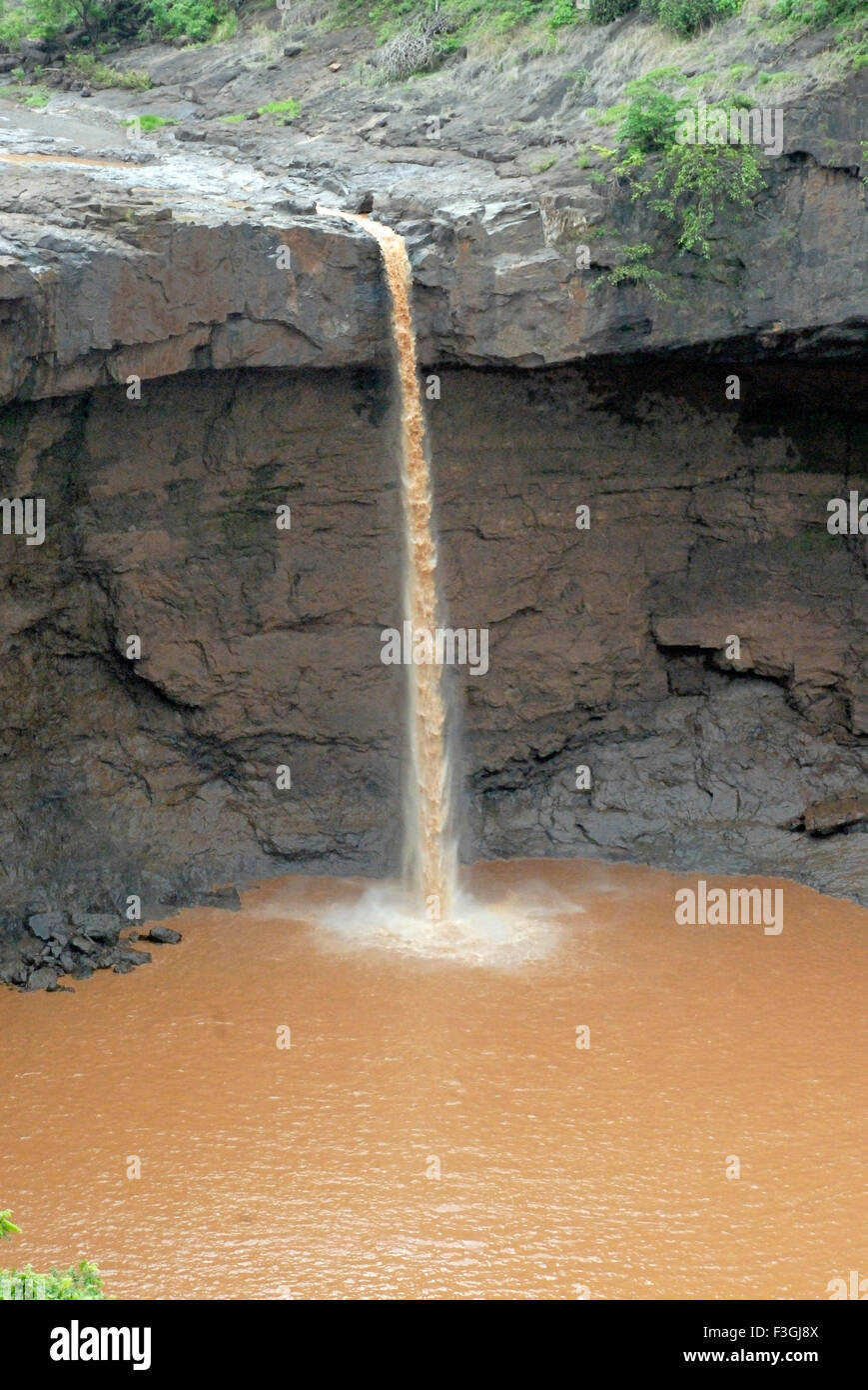 Girmal waterfalls, subir village, ahwa songadh road, saputara, Gujarat ...