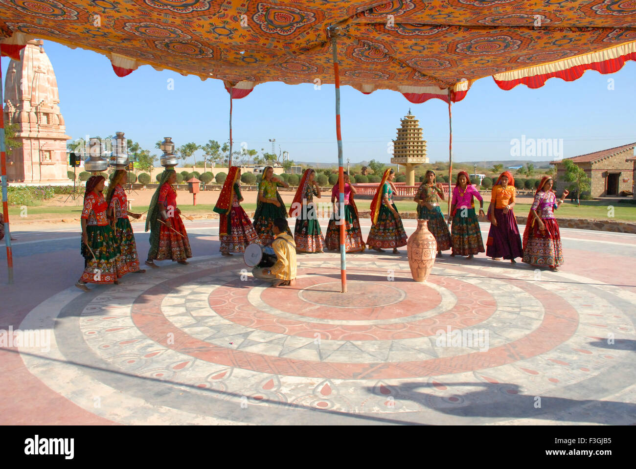 Kutchi hi-res stock photography and images - Alamy
