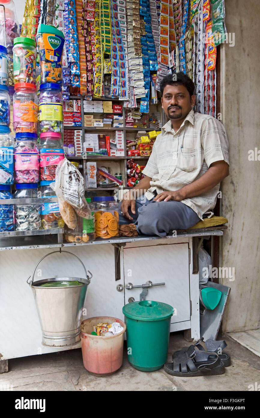 The paan shop hi-res stock photography and images - Alamy
