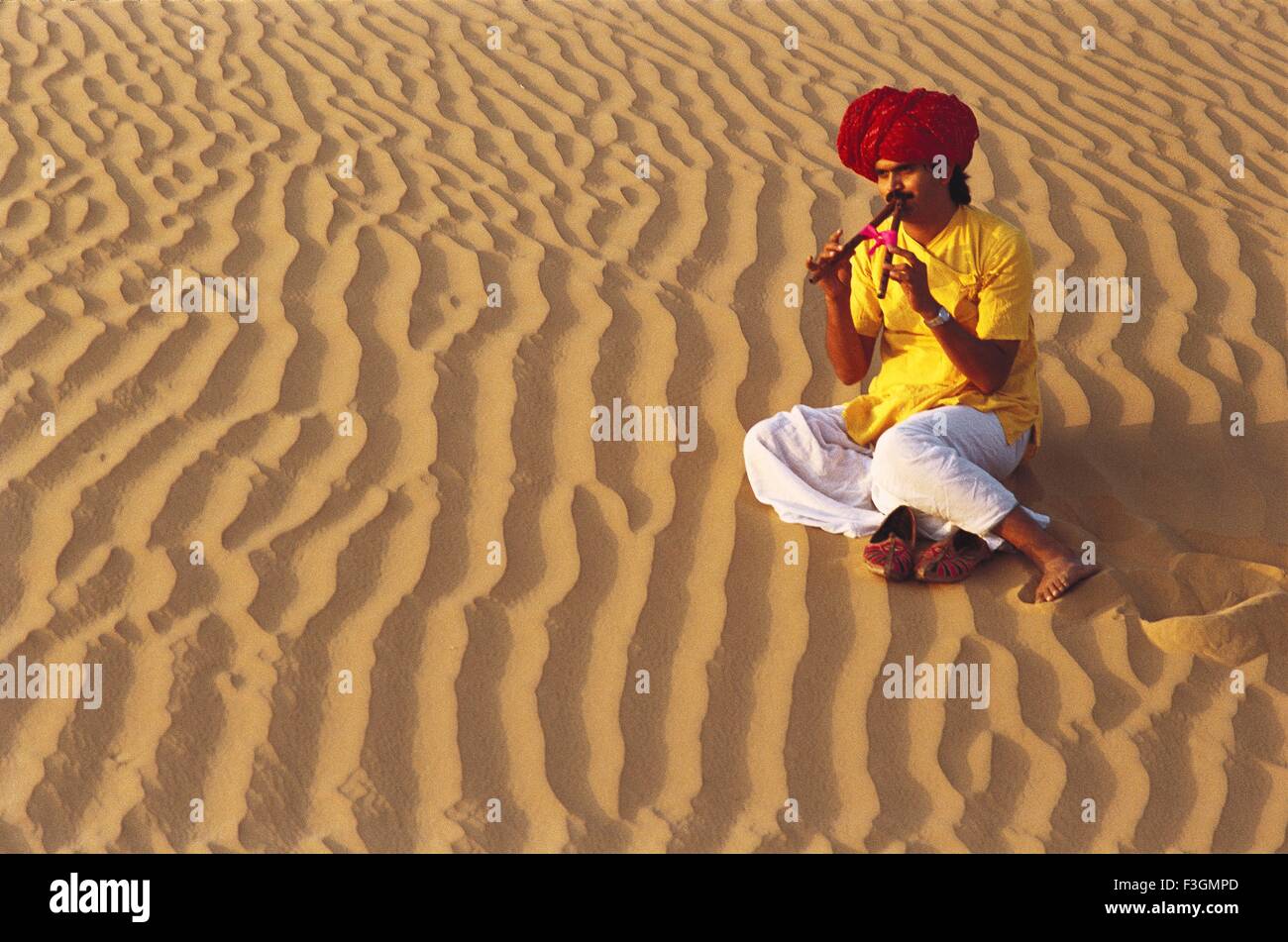 Algoza hi-res stock photography and images - Alamy