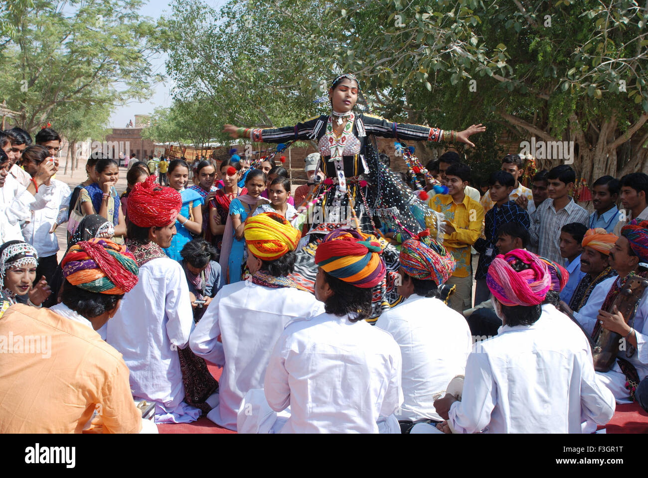 Folk ; Kalbelia dance during Marwar festival ; Jodhpur ; Rajasthan ...