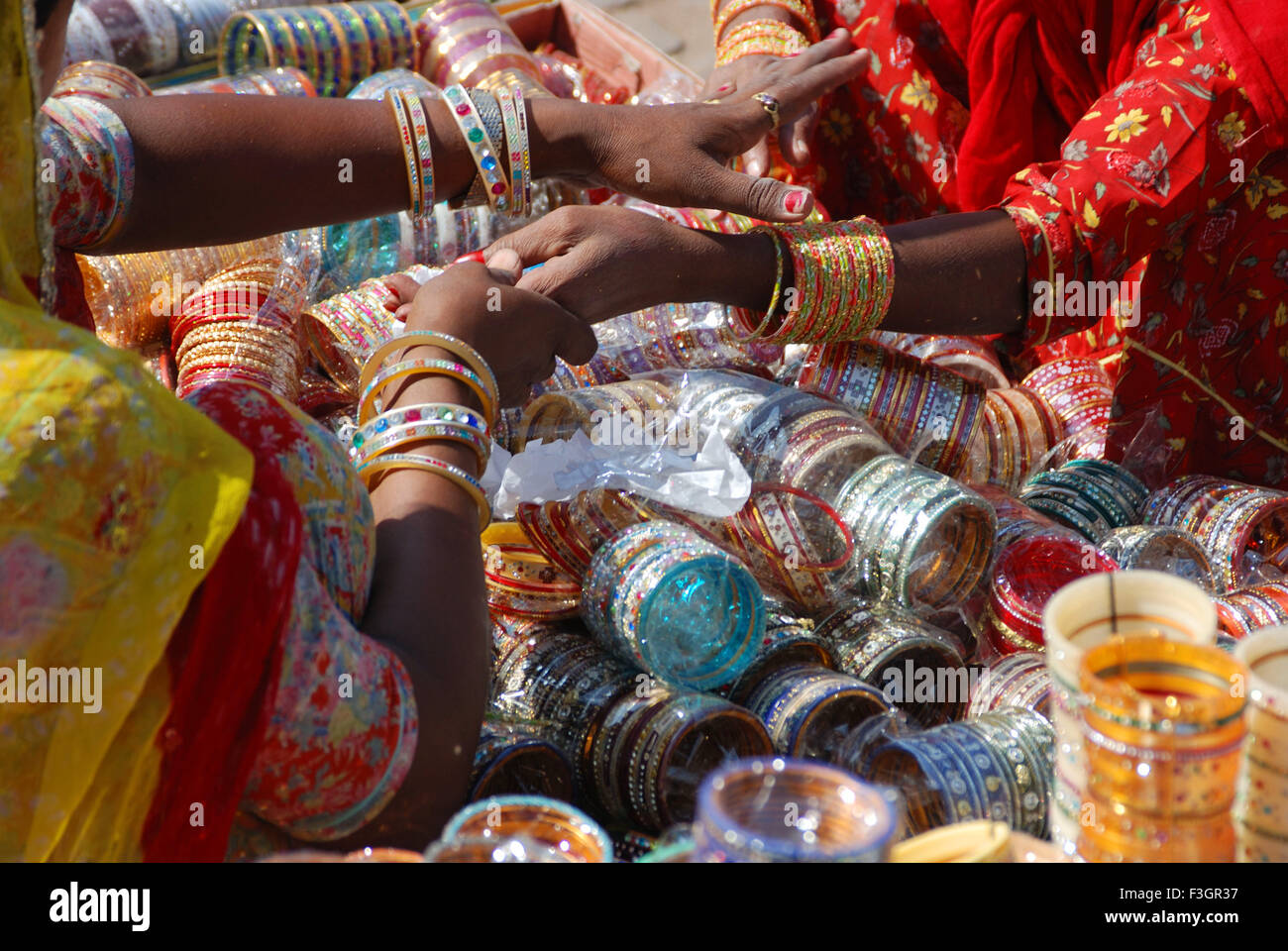 Bangles group hi-res stock photography and images - Alamy