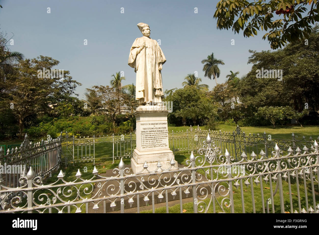 Sorabjee Shapurjee Bengalee, Shapurji Sorabji Bengali, statue, Bombay ...