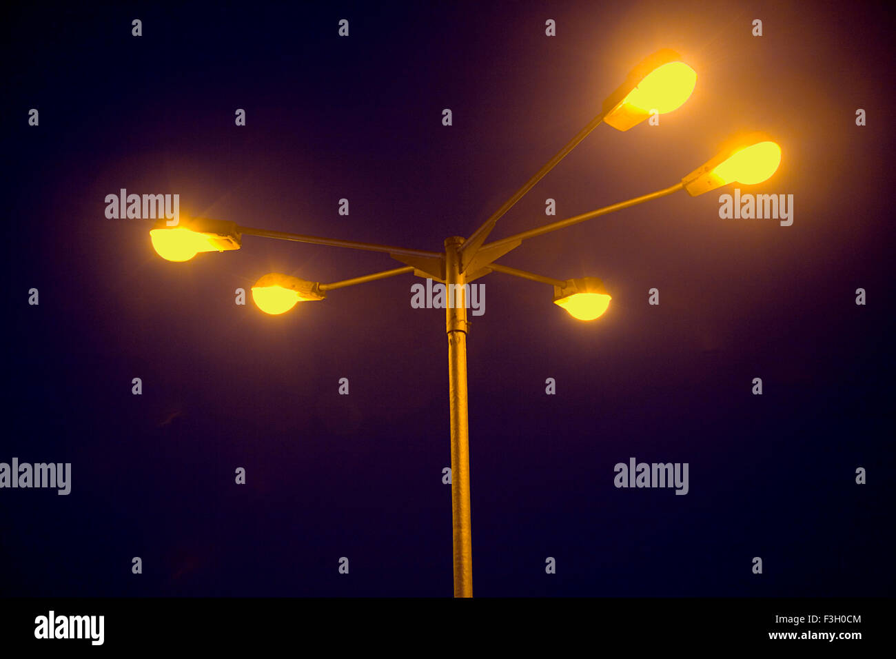 Four pole hi-res stock photography and images - Alamy