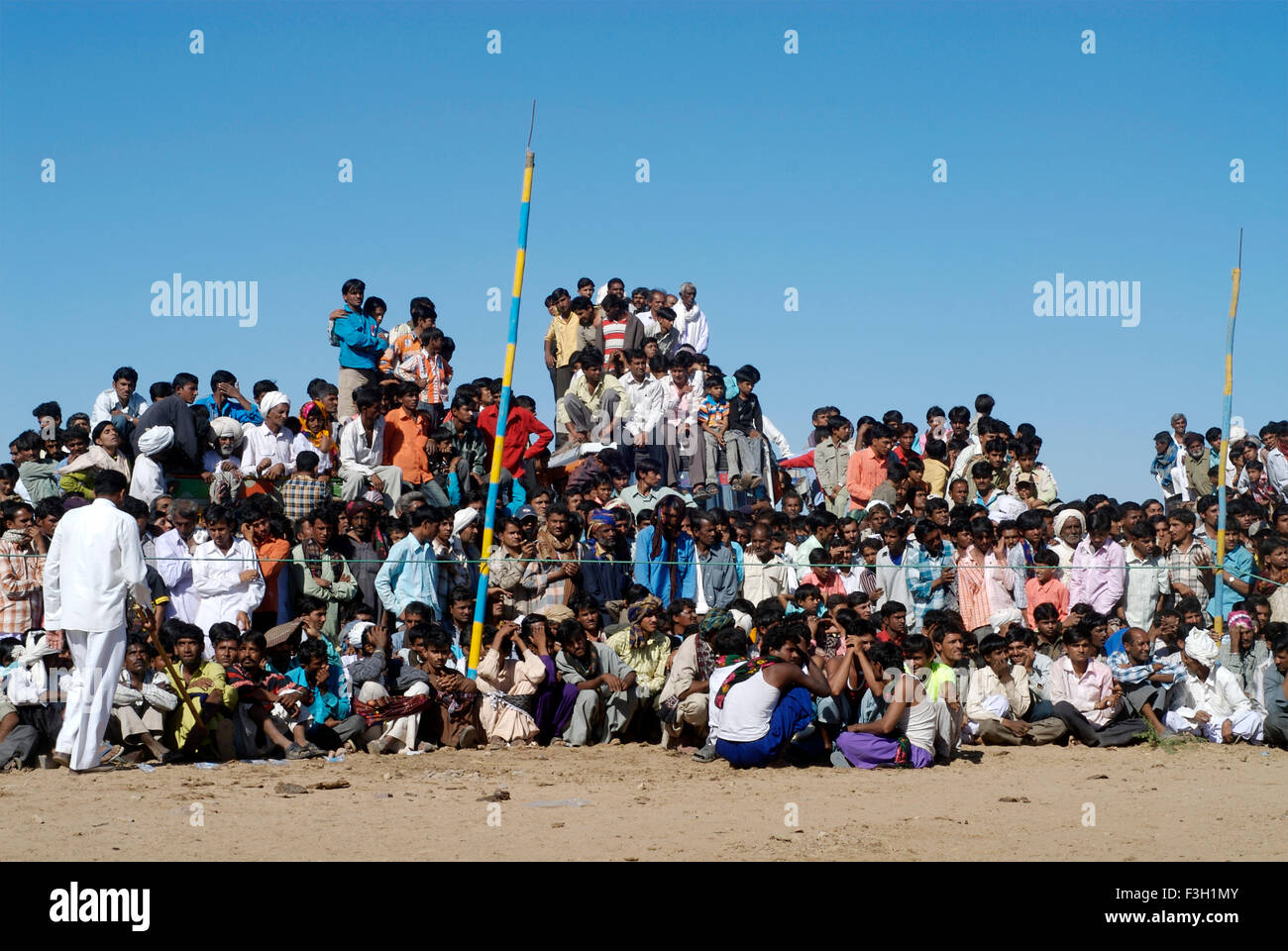 People are watching Bakh MAl Akhada wrestling Shivratri fair ; Kutch ...