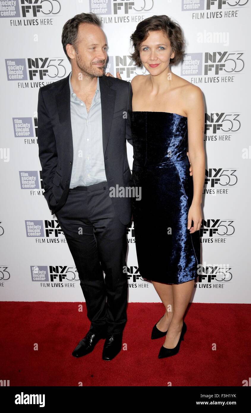 New York, NY, USA. 6th Oct, 2015. Peter Sarsgaard, Maggie Gyllenhaal at ...
