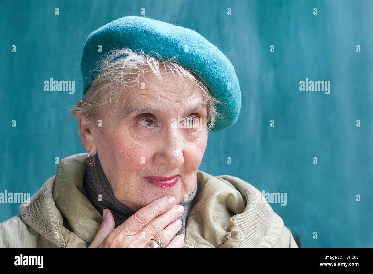 Senior woman thinking past hi-res stock photography and images - Alamy
