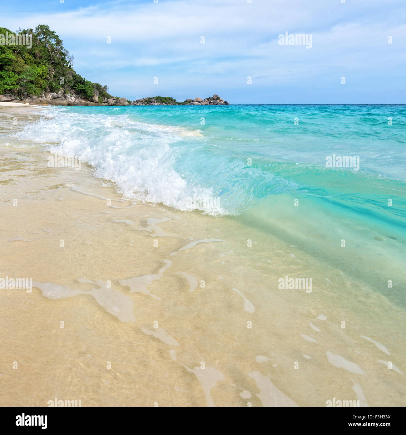 Blue water landscape hi-res stock photography and images - Alamy