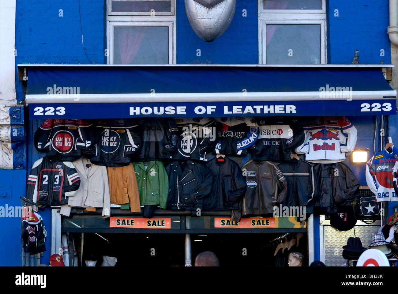 London leather hi-res stock photography and images - Alamy