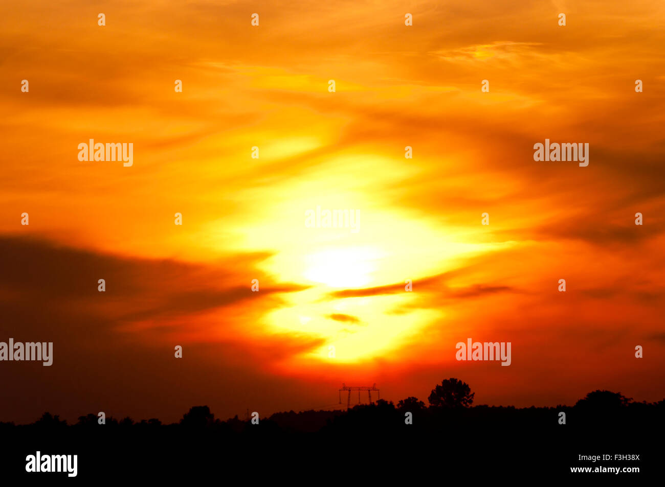 Orange sunset hi-res stock photography and images - Alamy
