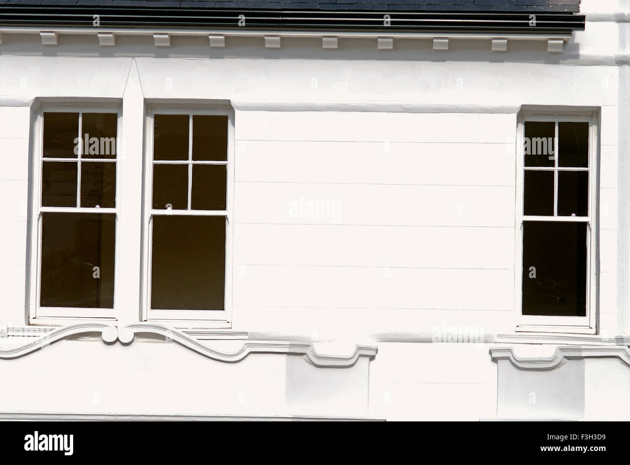 London glass residence exterior hi-res stock photography and images - Alamy