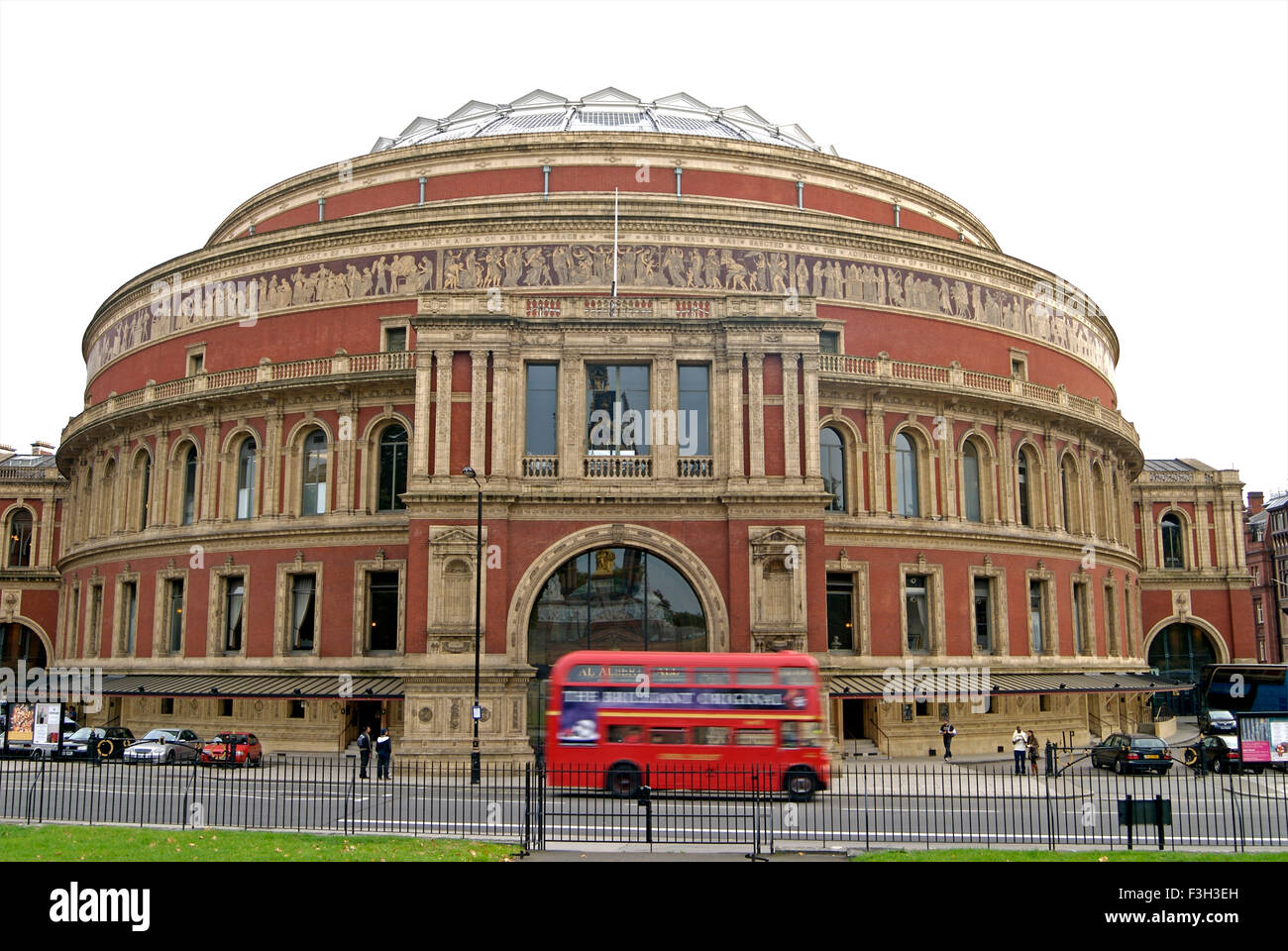 The Victoria and Albert Museum ; London ; U.K. United Kingdom England ...