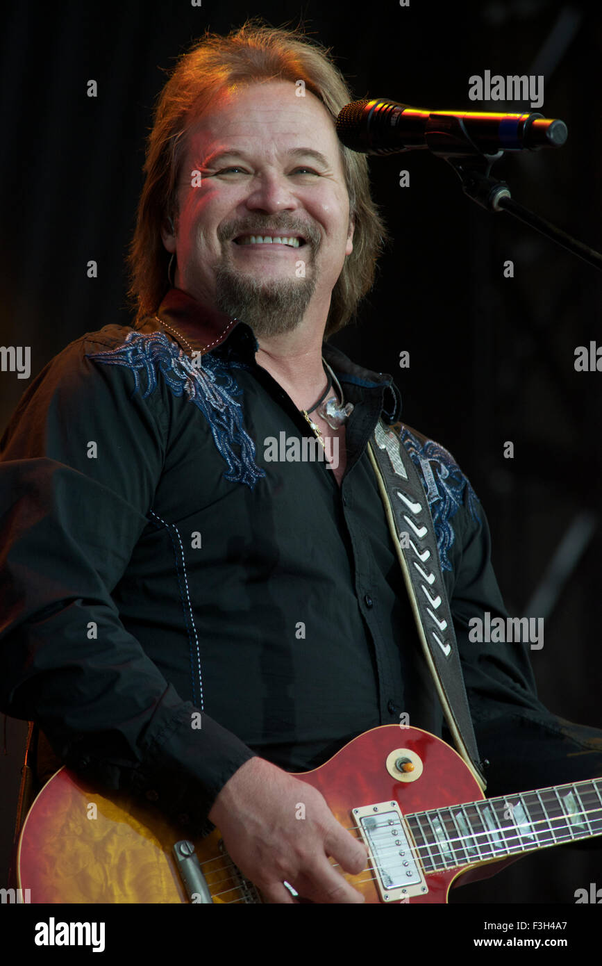 Travis Tritt in performance at the Kicker Country Music Festival and ...