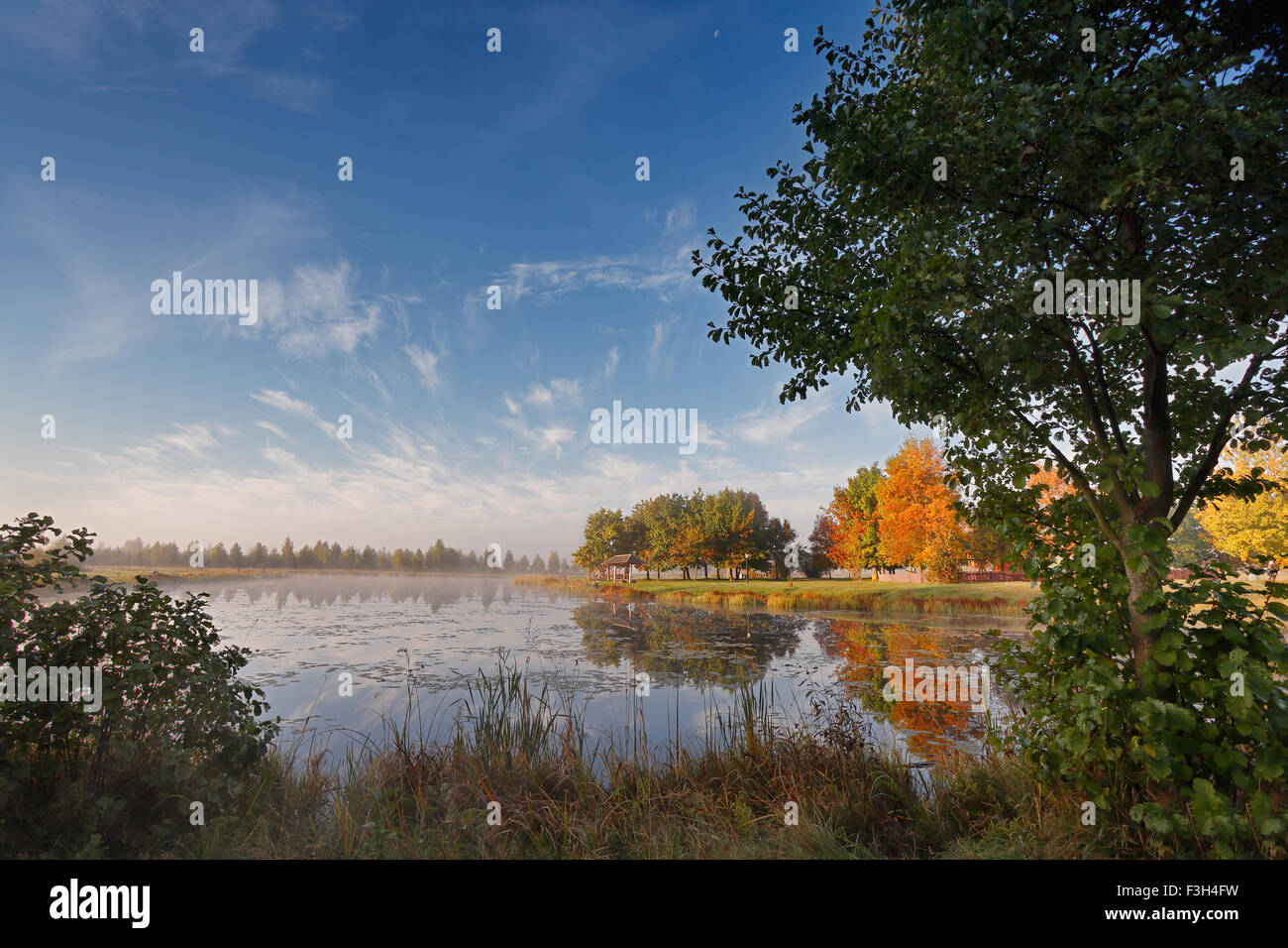 Beauty sunrise morning dawn water hi-res stock photography and images ...
