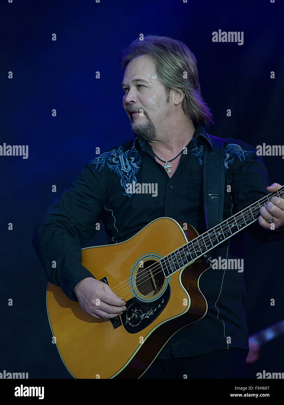 Travis Tritt in performance at the Kicker Country Music Festival and ...