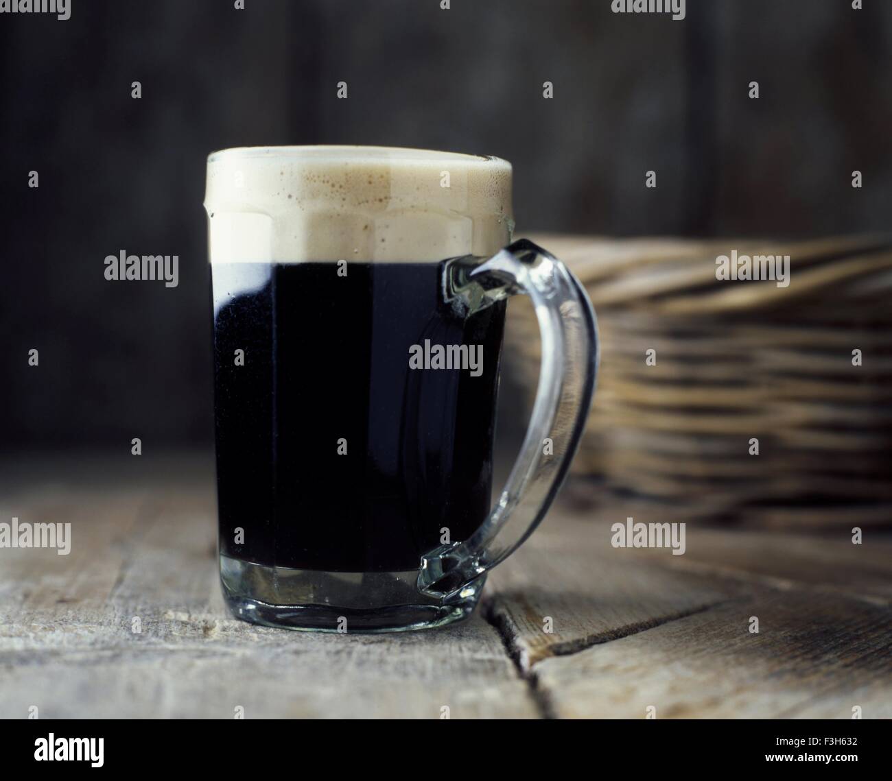 Vintage drinking glass hi-res stock photography and images - Alamy