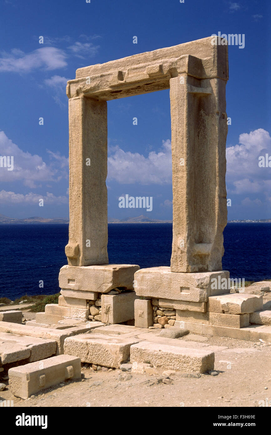 Greece, Cyclades Islands, Naxos, Apollo's temple Stock Photo - Alamy