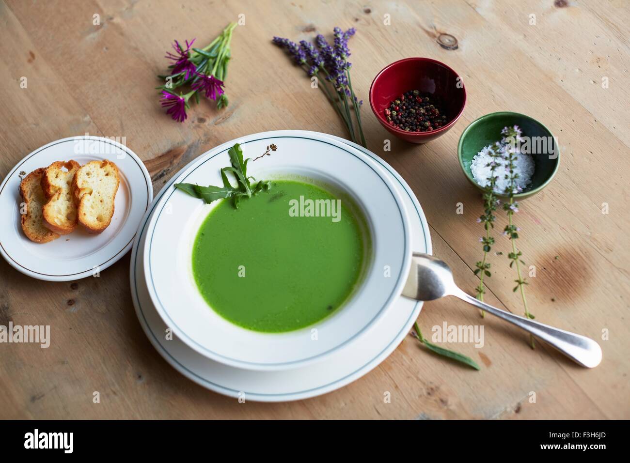 Soup and bread hi-res stock photography and images - Alamy