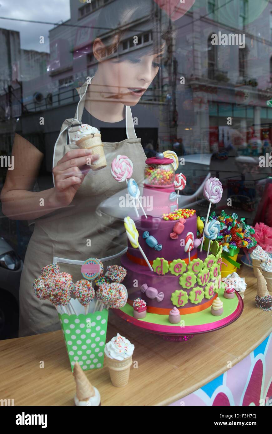 Cake Shop Window High Resolution Stock Photography and Images - Alamy
